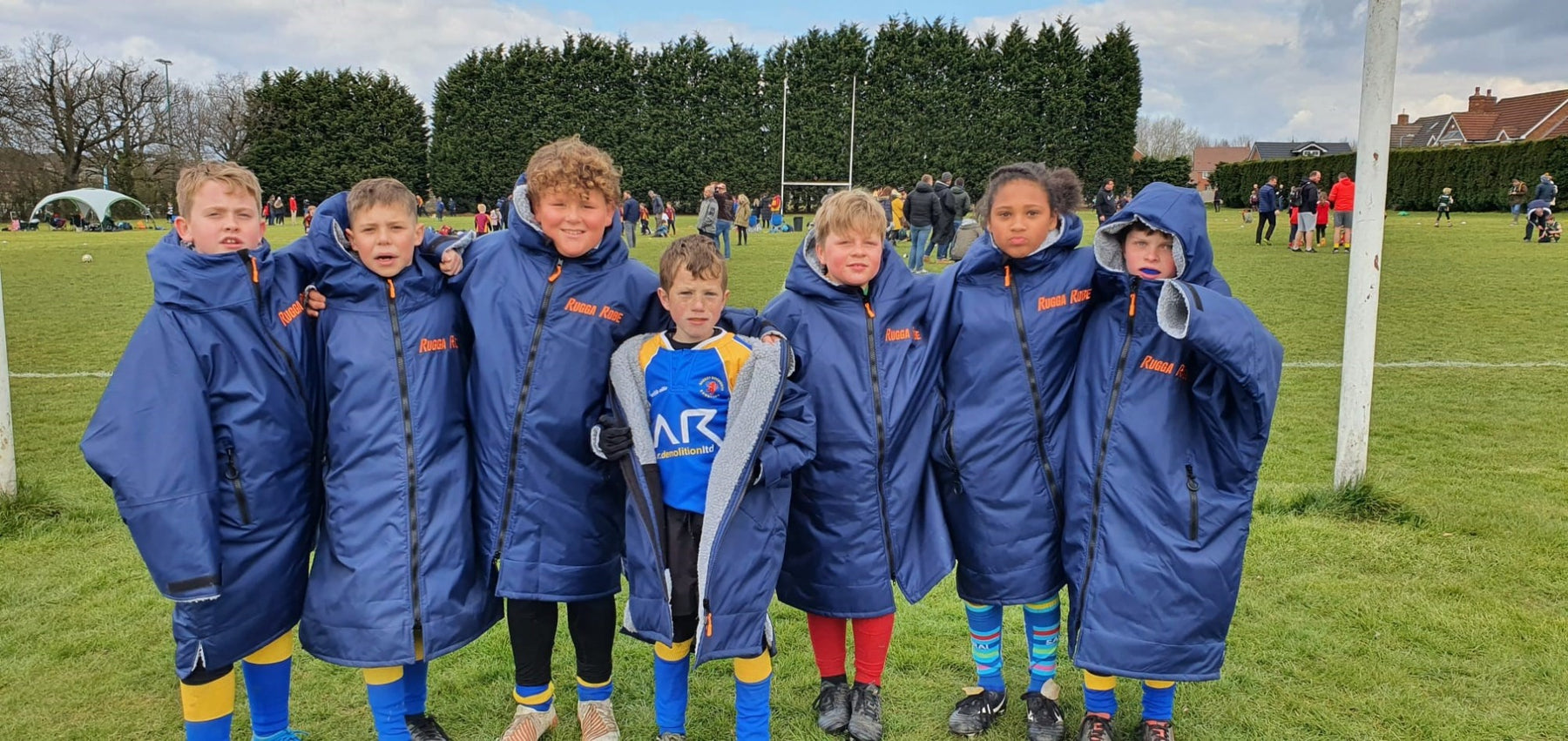 RuggaRobe - Home Page - Stay warm and dry with our change robes!